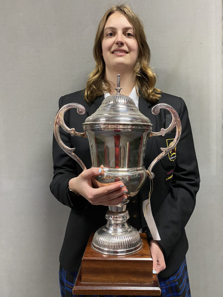 Dux 2022 - Garin College